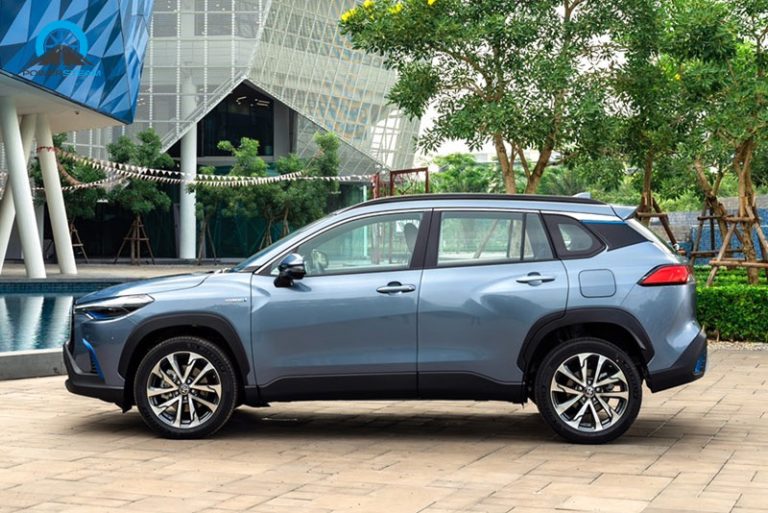 Đánh giá Toyota Corolla Cross: Thông số, nội ngoại thất kèm GIÁ 3/2026